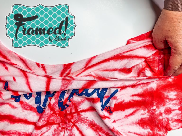 How to Distress a T-Shirt