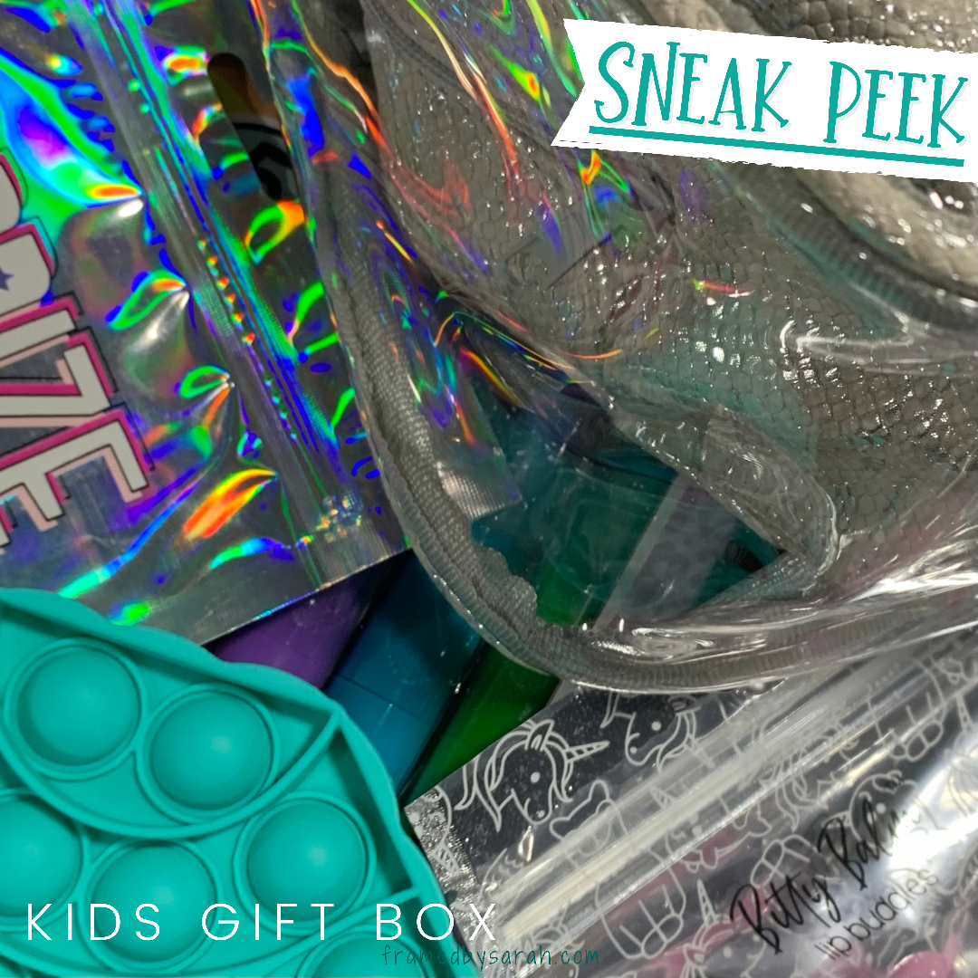 Framed Holiday Kids Box | Framed!